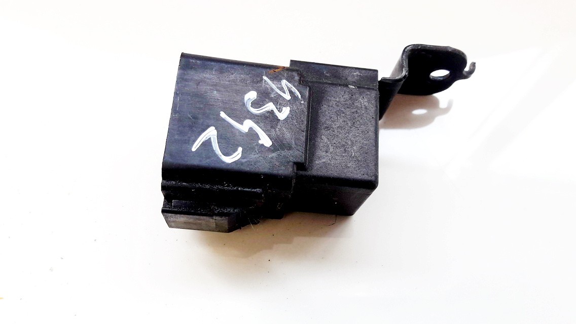 04868478AA 50732 Relay module Chrysler Voyager 2001 2.5L - EIS00810682 ...