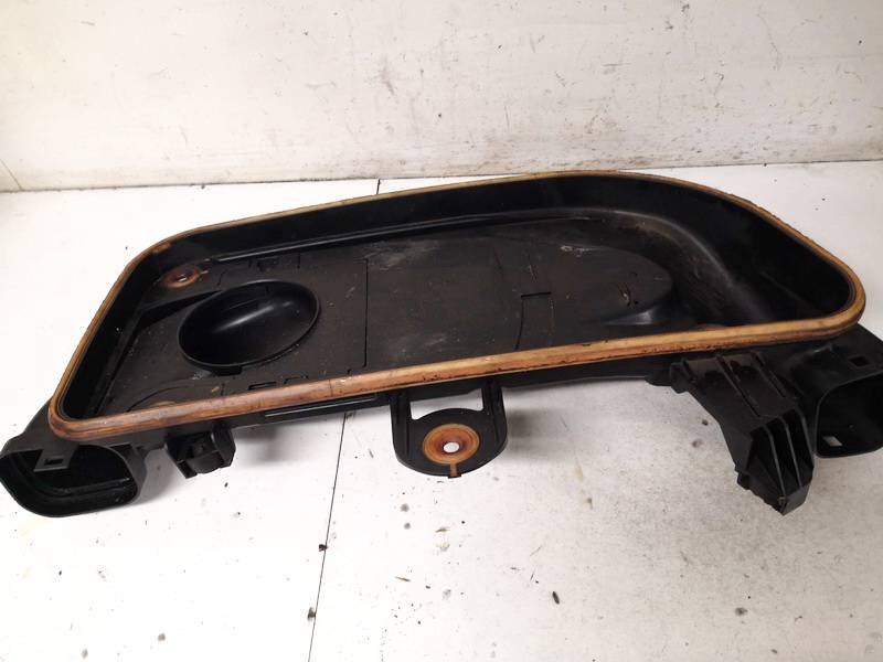 13717812462 used Air filter box BMW 5-Series 2011 2.0L - EIS01806827 ...