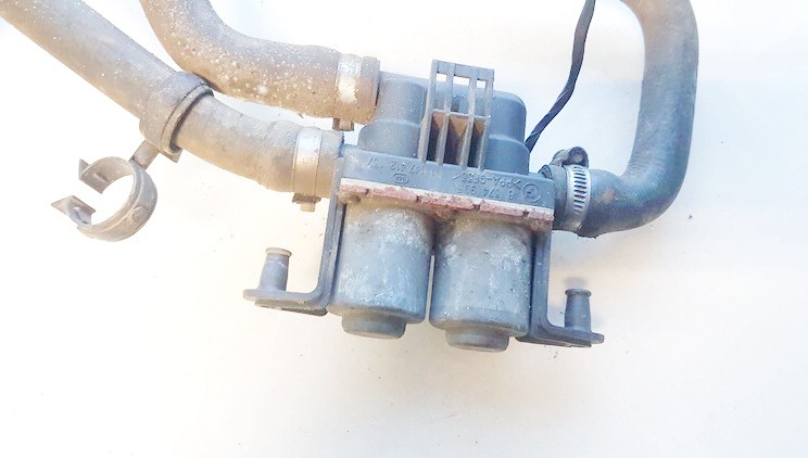 8374995 1147412137 Heater Control Valve (Auxillary Heating) BMW 5 ...