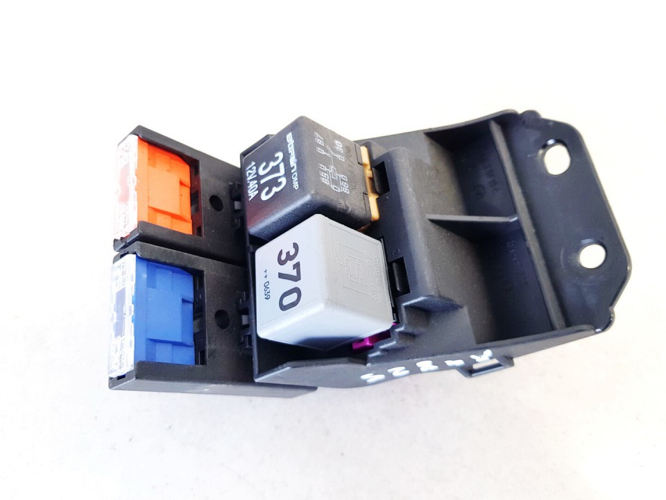 4f1937503 8a0937530 Fuse box Audi A6 2007 2.0L - EIS01026912 | Used ...