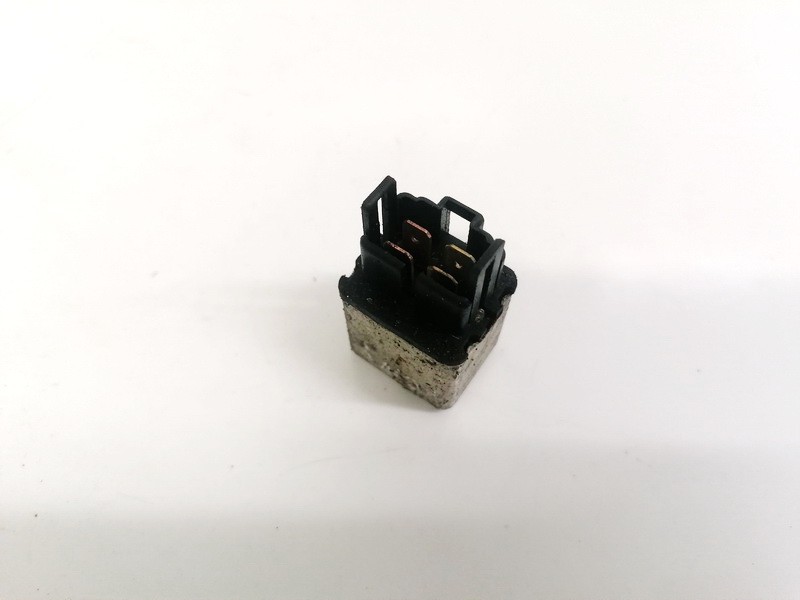 9522021200 95220-21200 Relay module Hyundai Elantra 1991 - EIS01526923 ...