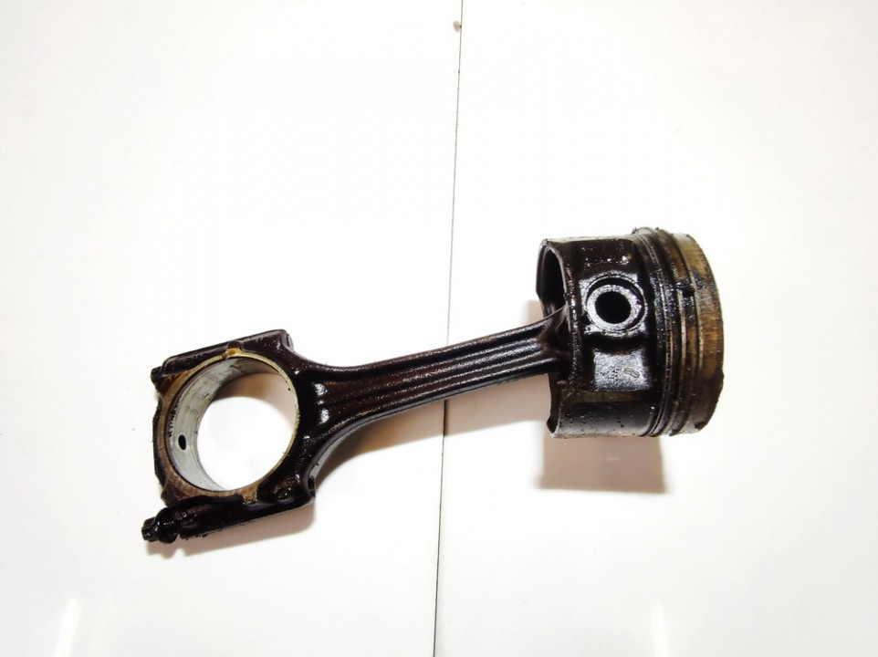 058d Piston and Conrod (Connecting rod) Volkswagen Golf 1998 1.6L ...