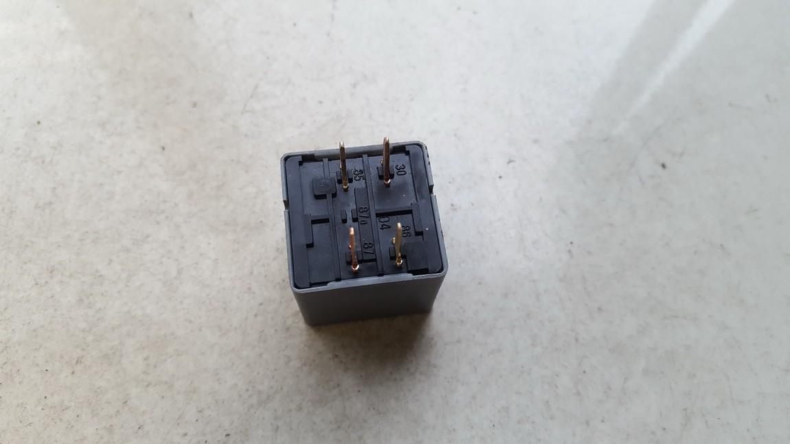 0k2a167740 ok2a167740 Relay module Kia Sportage 2005 2.0L - EIS00756970 ...