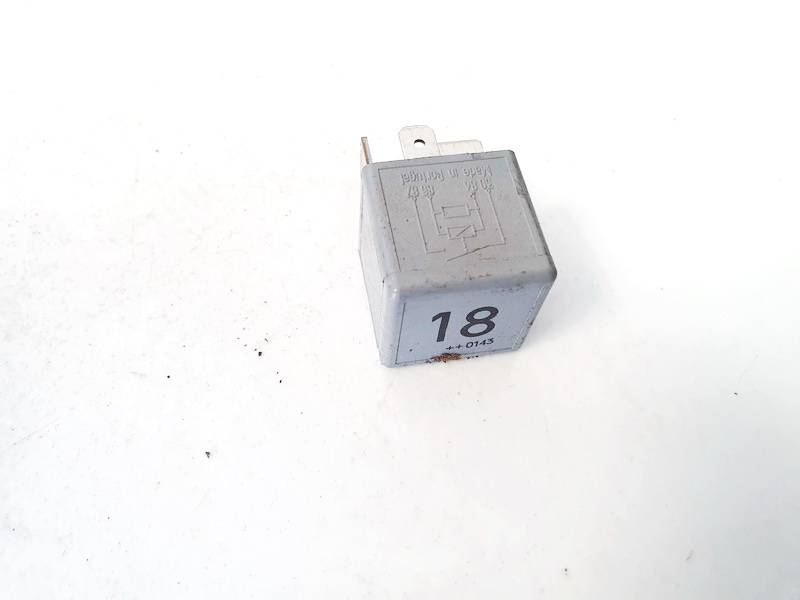 191937503 v23134-j52-x228, 18 Relay module Skoda Fabia 2001 1.4L ...