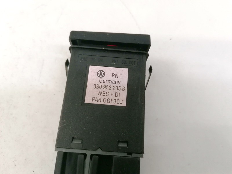 3B0953235B USED Hazard switch Volkswagen Passat 1999 1.9L - EIS01597002 | Used Auto Parts Shop