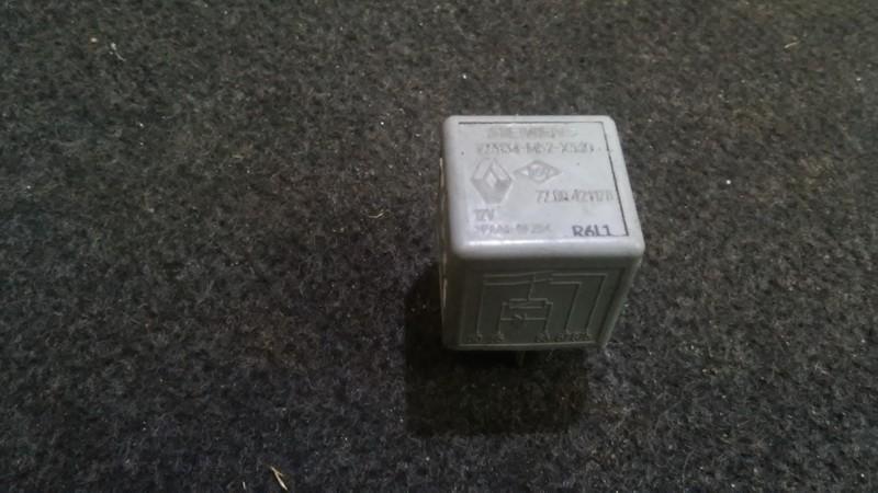 7700421178 Renault Master 1999 Relay module | EuroImpex