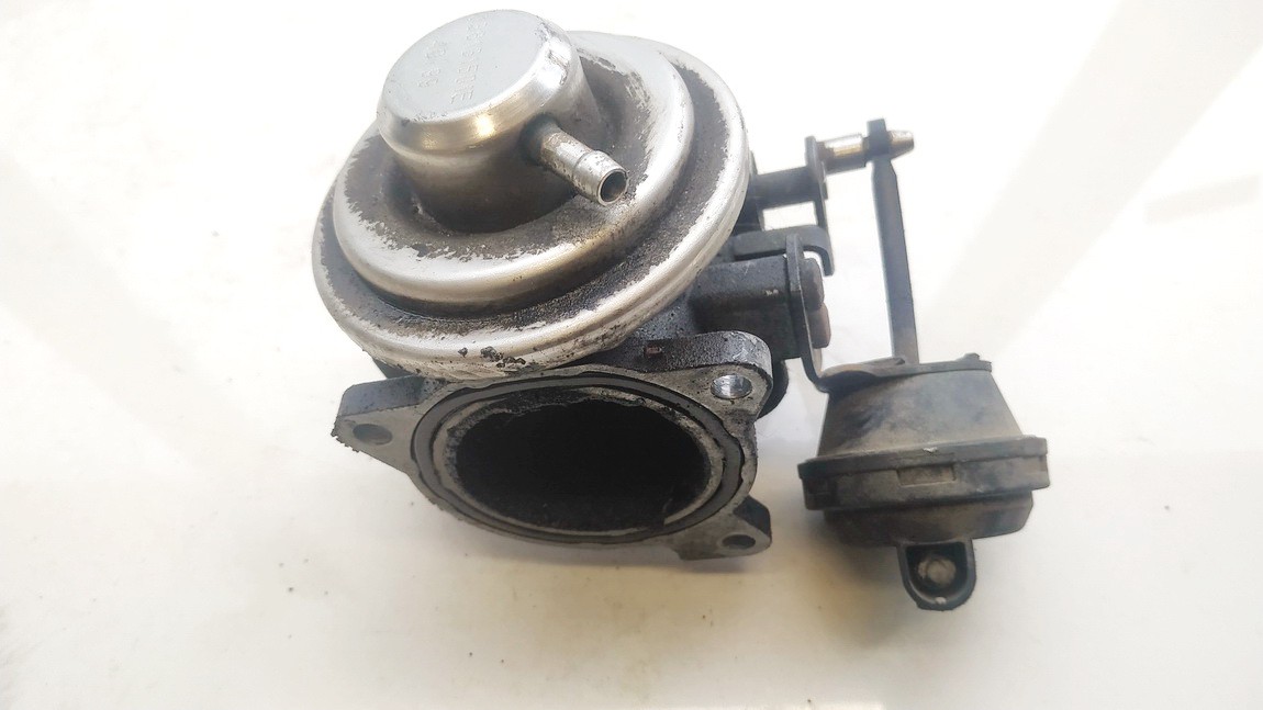 038131501E 038129637 EGR Valve Exhaust Gas Audi A3 1999 1.9L ...