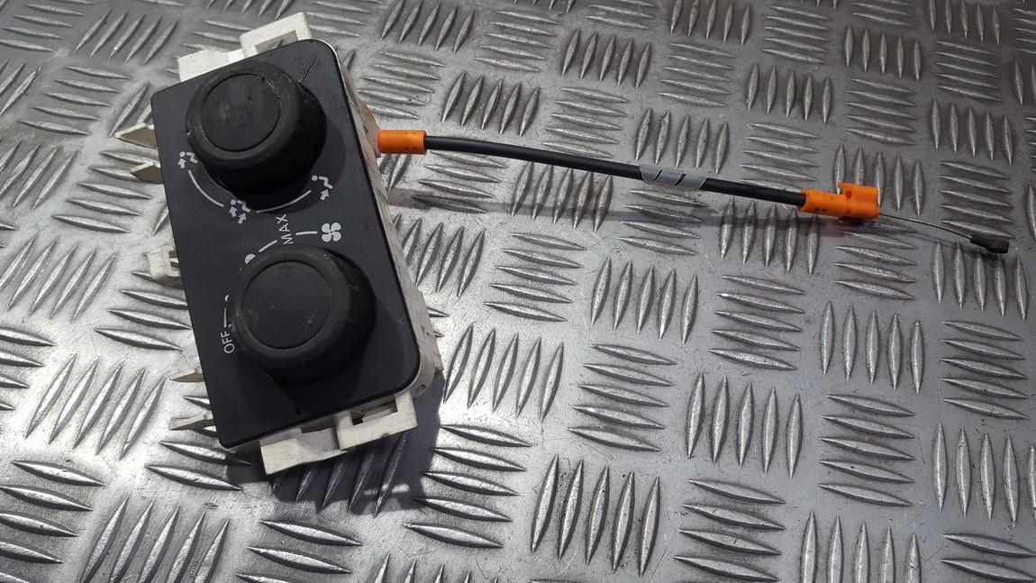 52488601 920475 Climate Control Panel (heater control switches) Renault ...