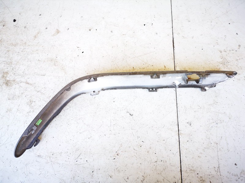 a2038851821 used Bumper Trim Strip Corner Front right Mercedes-Benz C ...