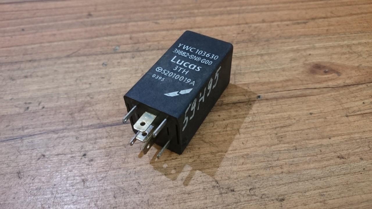 YWC103630 Rover 600-Series 1995 Relay module | EuroImpex