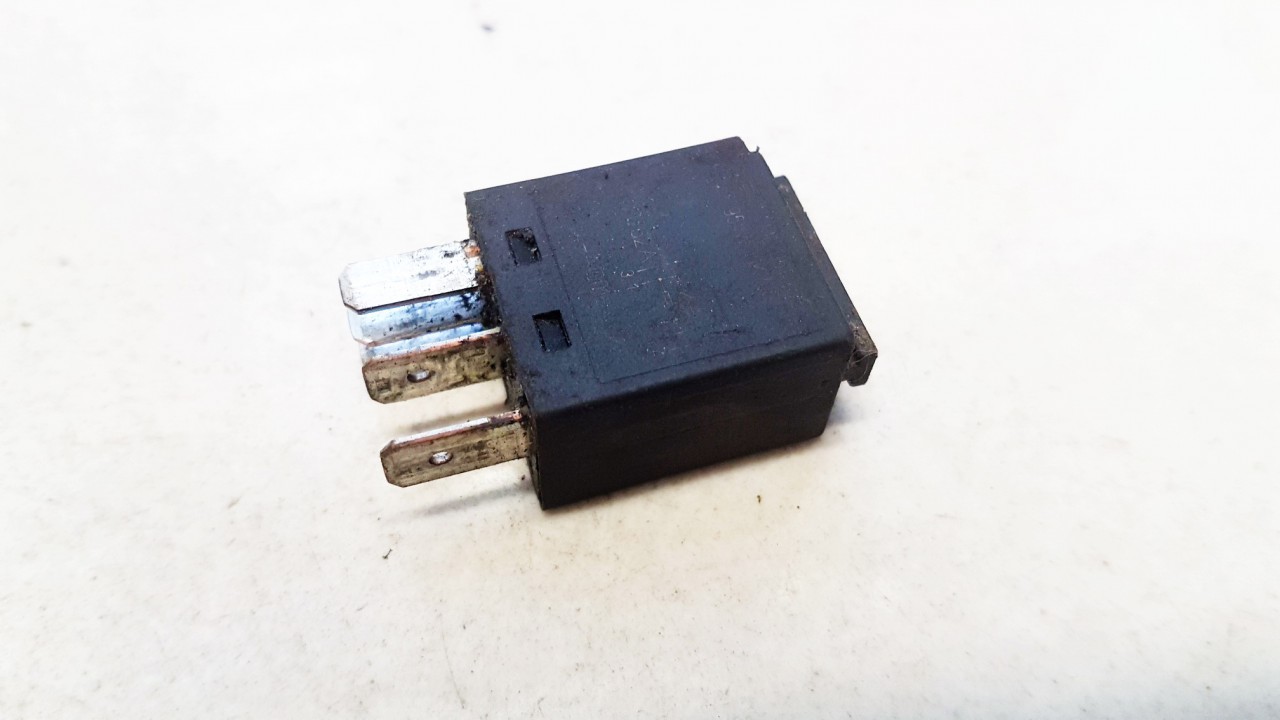 7M0951253C 95VW10K705EA Relay module Volkswagen Passat 2008 4EUR ...