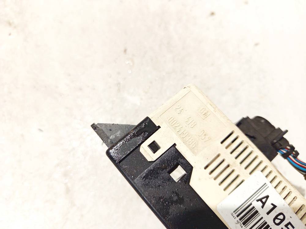 24418957 used Dashboard Radio Display (Clock,Info Monitor,BORD COMPUTER ...