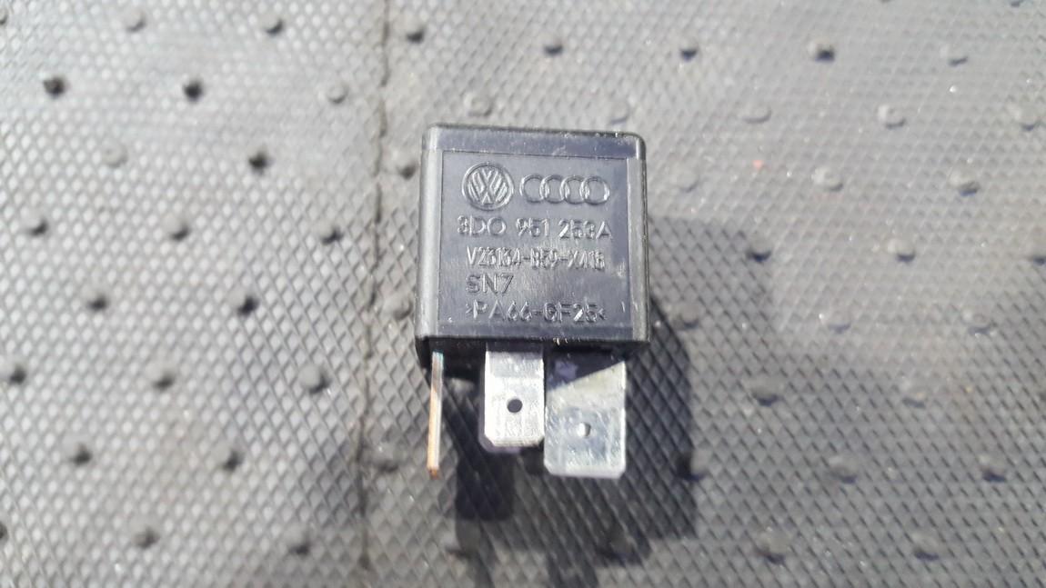 3D0951253A V23134-B59-X418 Relay module Volkswagen Golf 2004 ...