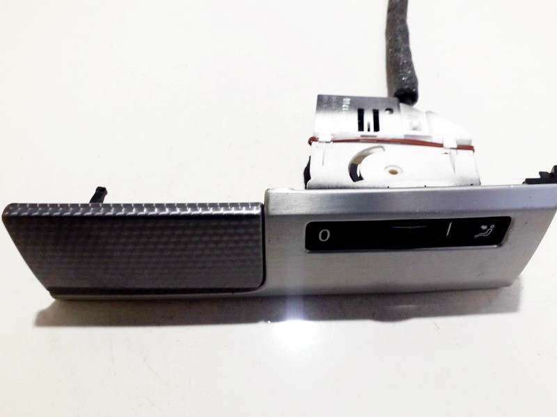 7l6819765j 06011799 Climate Control Panel (heater control switches ...