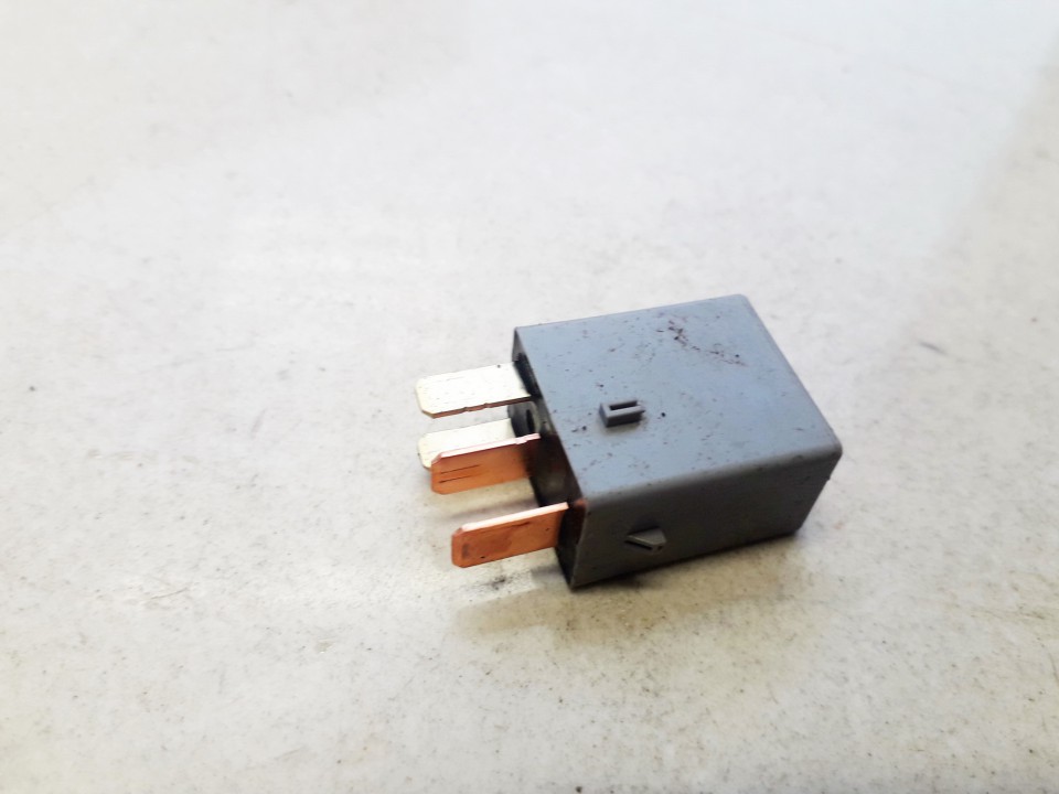 ACV31212 USED Relay module Subaru Forester 2008 2.0L - EIS00947303 ...