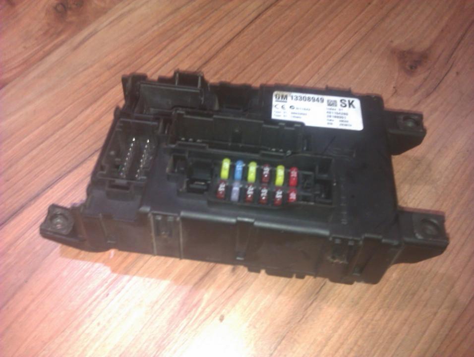 13308949 Fuse box Opel Corsa 2006 1.3L - EIS00077304 | Used Auto Parts Shop