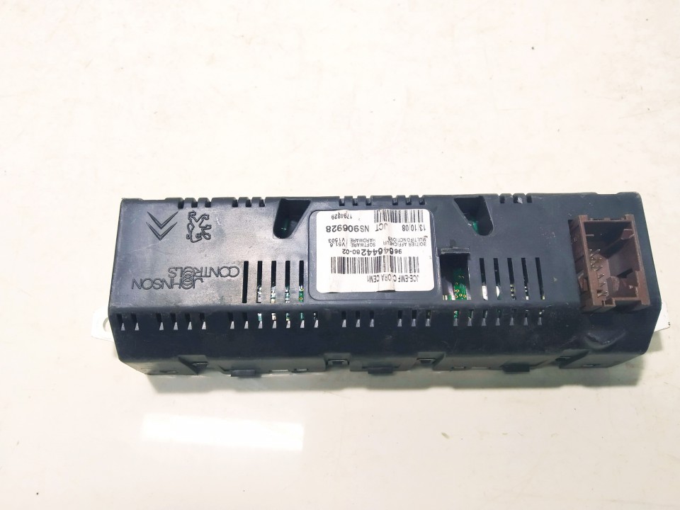 9664644282 ns906928 Dashboard Radio Display (Clock,Info Monitor,BORD ...