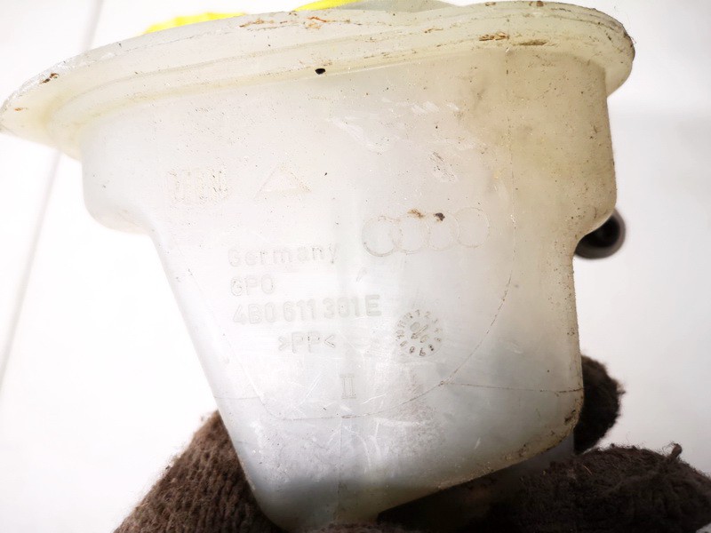 4B0611301E USED Brake Master Cylinder Reservoir Volkswagen Passat 1999 ...
