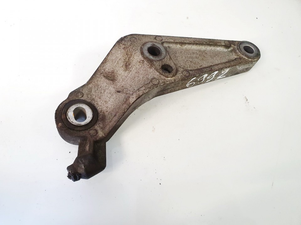 13130723 13185905 Engine Mount Bracket and Gearbox Mount Bracket Opel ...