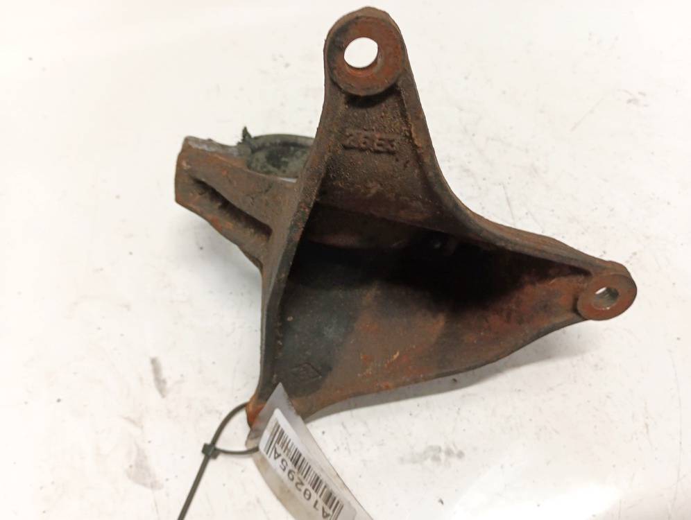 3m513k305dc 3m51-3k305-dc Engine Mount Bracket and Gearbox Mount ...