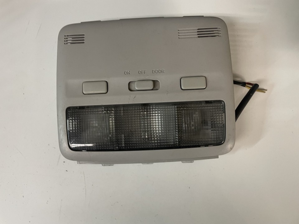 8126305230 81263-05230, 17675013 Front Interior Light Toyota Corolla ...