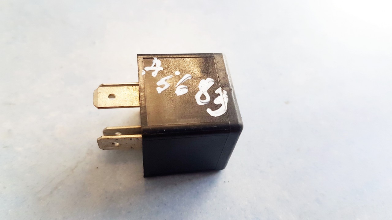 90464760 USED Relay module Opel Vectra 1998 2.0L 4EUR EIS00907466 ...