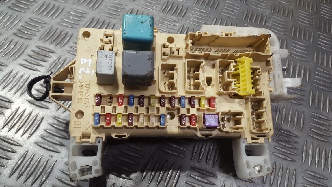 892210F010 89221-0F010 Fuse box Toyota Corolla Verso 2007 45EUR ...