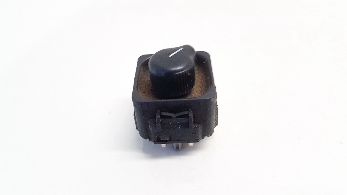 2d095956501c used Wing mirror control switch (Exterior Mirror Switch ...