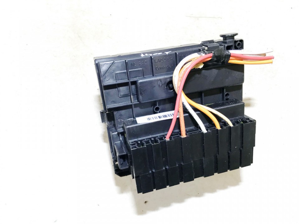 9667044980 used Fuse box Peugeot 3008 2010 1.6L - EIS01017495 | Used ...
