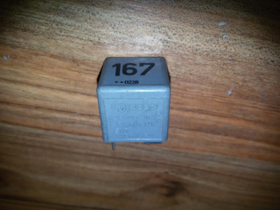 191906383C V23134 B55 X216,PA66 GF25,167 Relay module Volkswagen Golf ...