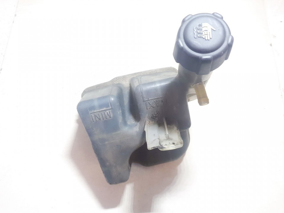 8200008864 used Expansion Tank coolant (RADIATOR EXPANSION TANK BOTTLE ...