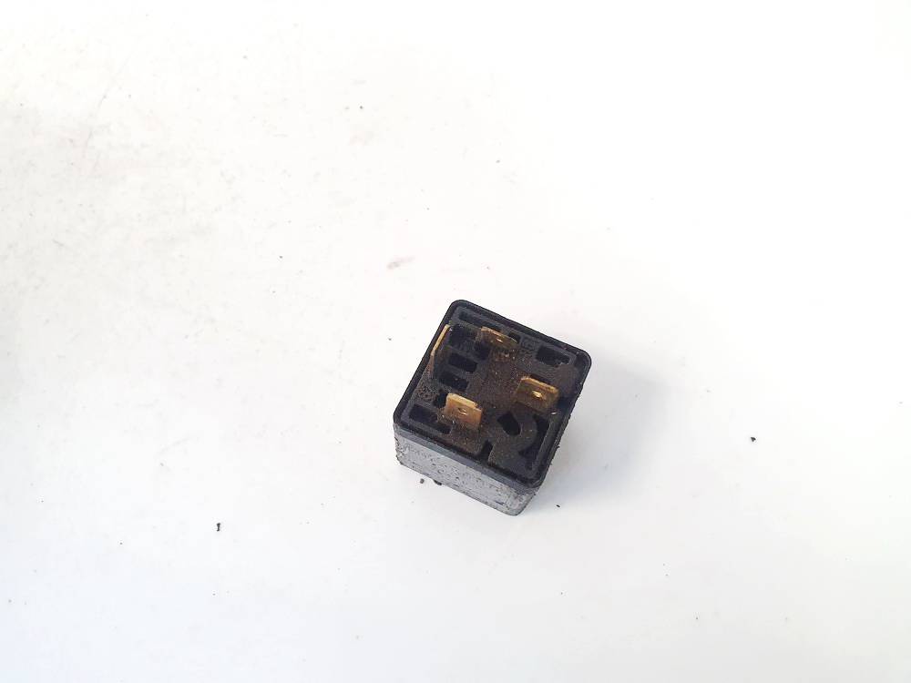 431951253A 4RA003510-02, 4RA00351002 Relay module Audi 80 1984 ...