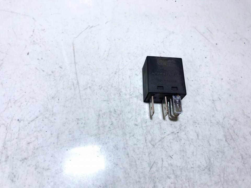 7m0951253c 95vw10k705ea Relay module Volkswagen Caddy 2007 1.9L ...