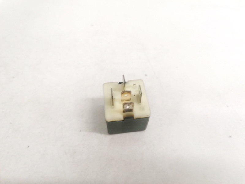 056006707 68832C Relay module Chrysler Voyager 2001 2.5L - EIS01287641 ...