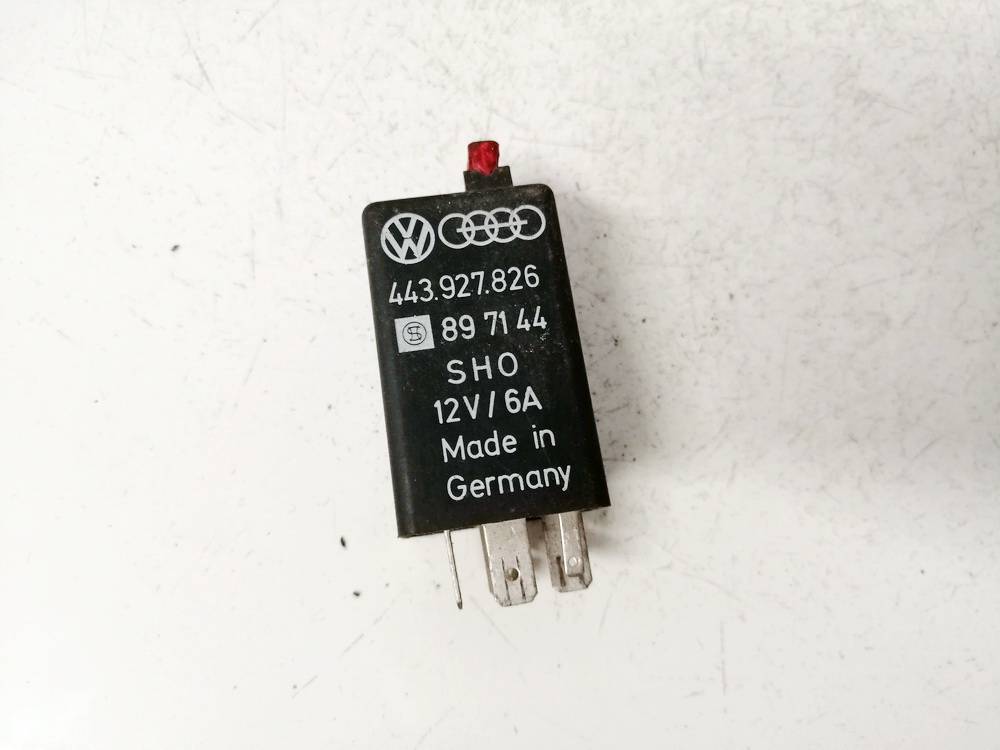 443927826 897144, 76 Relay module Audi 80 1994 2.0L - EIS02127669 ...