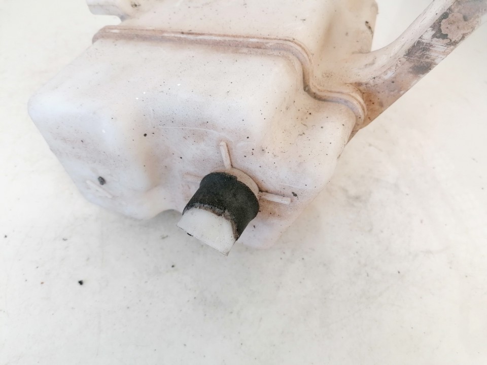 1789428110 17894-28110 Windshield Washer Reservoir tank (WASHER BOTTLE ...