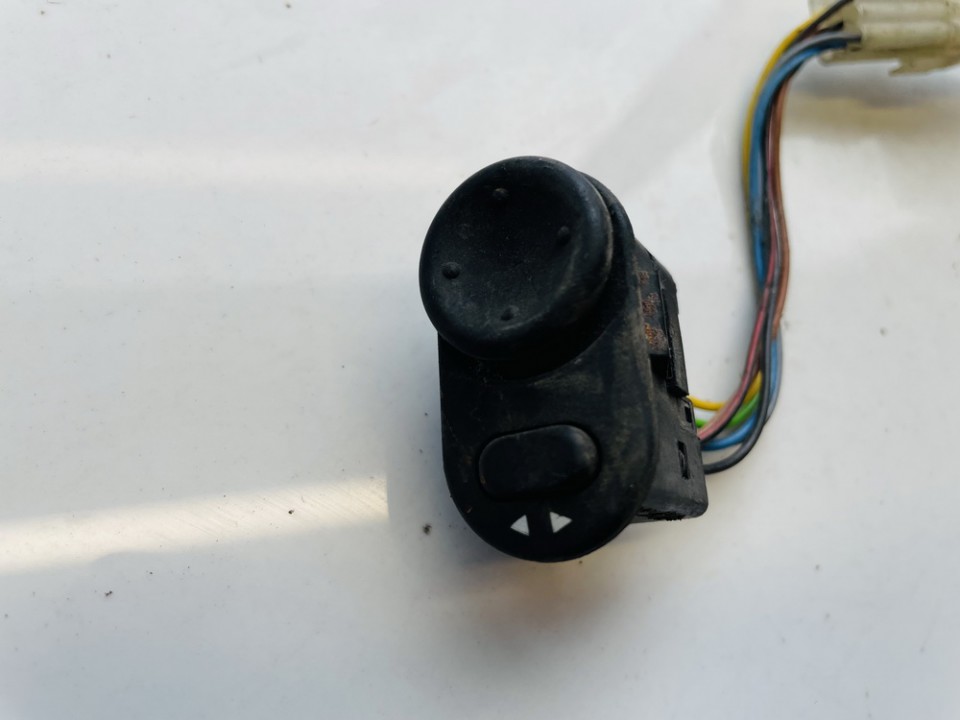 4466413 USED Wing mirror control switch (Exterior Mirror Switch) SAAB ...