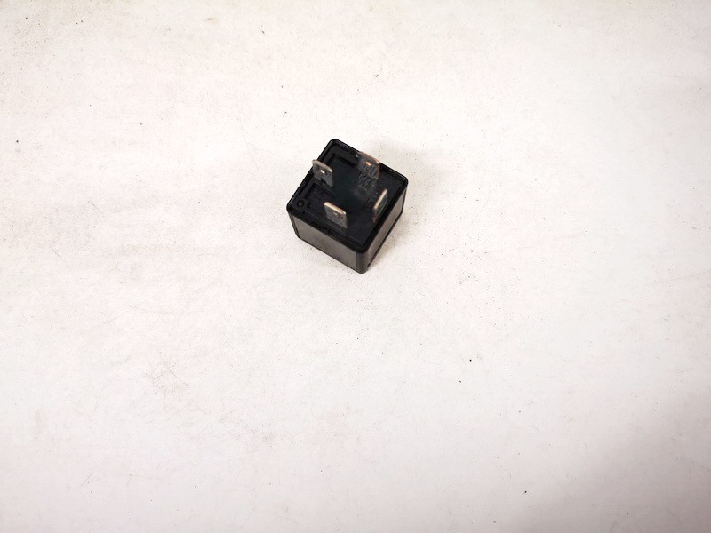 90464760 v23134-k52-x220 Relay module Opel Vectra 2000 2.0L ...