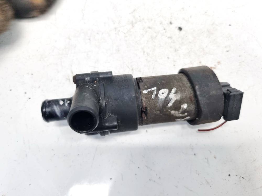 2038350064 Mercedes-Benz C-CLASS 2002 Auxiliary Coolant Water Pump ...