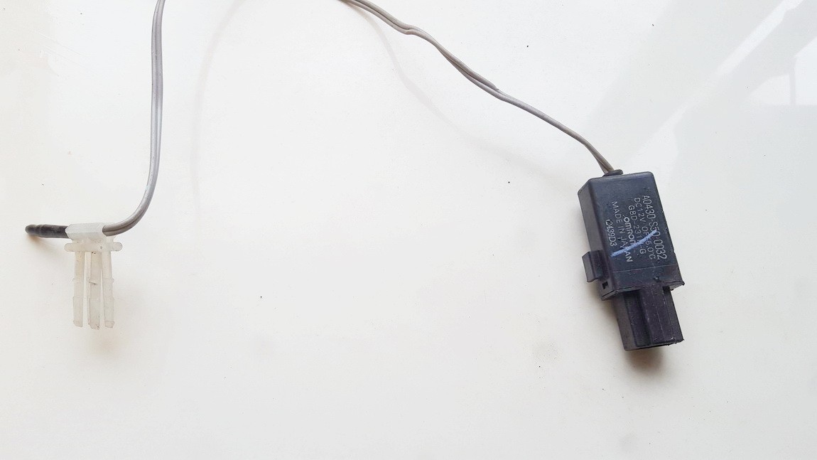 a0430s500032 a0430-s50-0032 Intake Air Temperature Sensor (Cabin Air ...