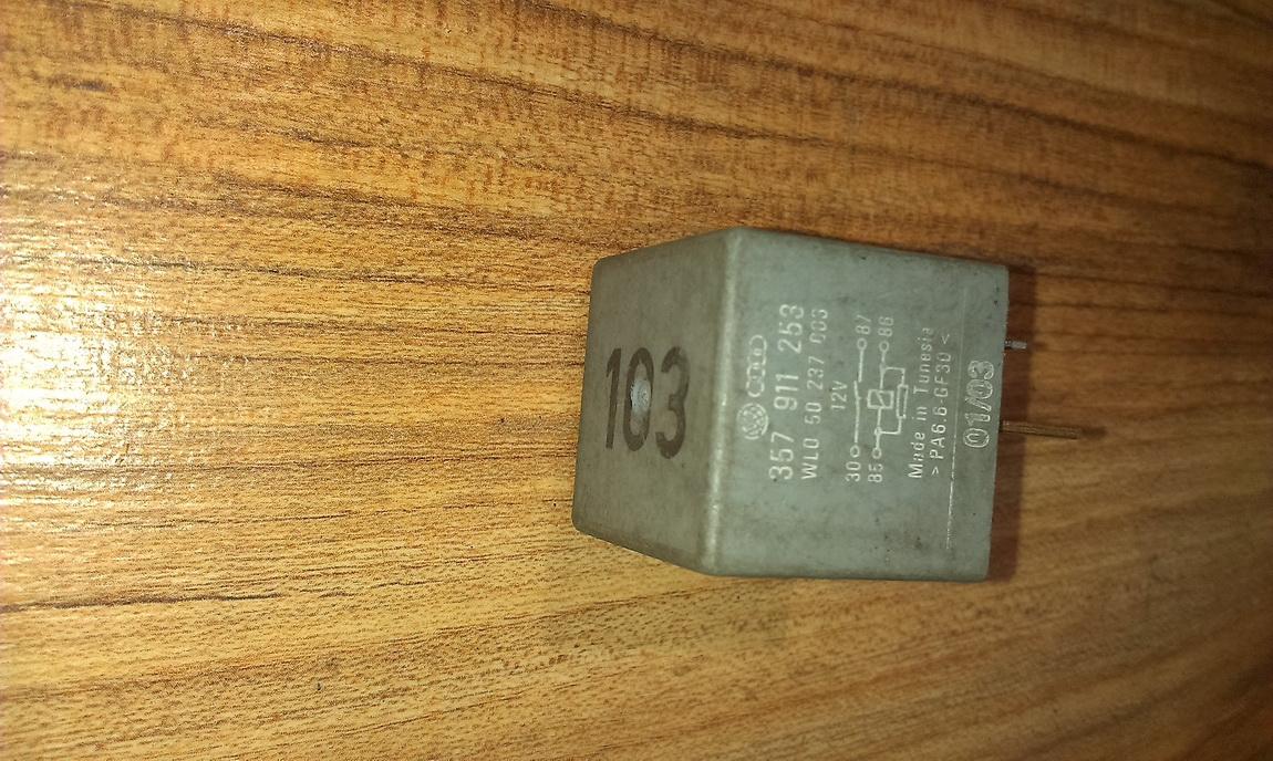 357911253 103 Relay module Volkswagen Golf 1999 2.0L - EIS00037795 ...
