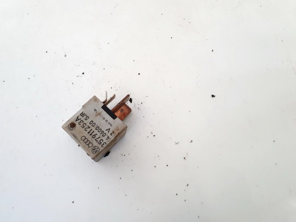 357911253 used Relay module Volkswagen Passat 1993 1.9L - EIS01437806 ...