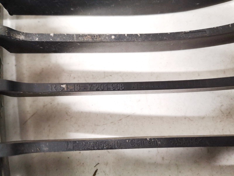 51137201968 5113-7201968 Front hood grille BMW 3-Series 2011 1.8L ...