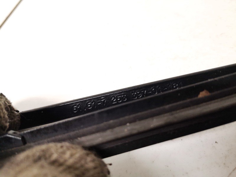 61617253397 61.61-7253397 Wiper Blade BMW 3-Series 2011 1.8L ...