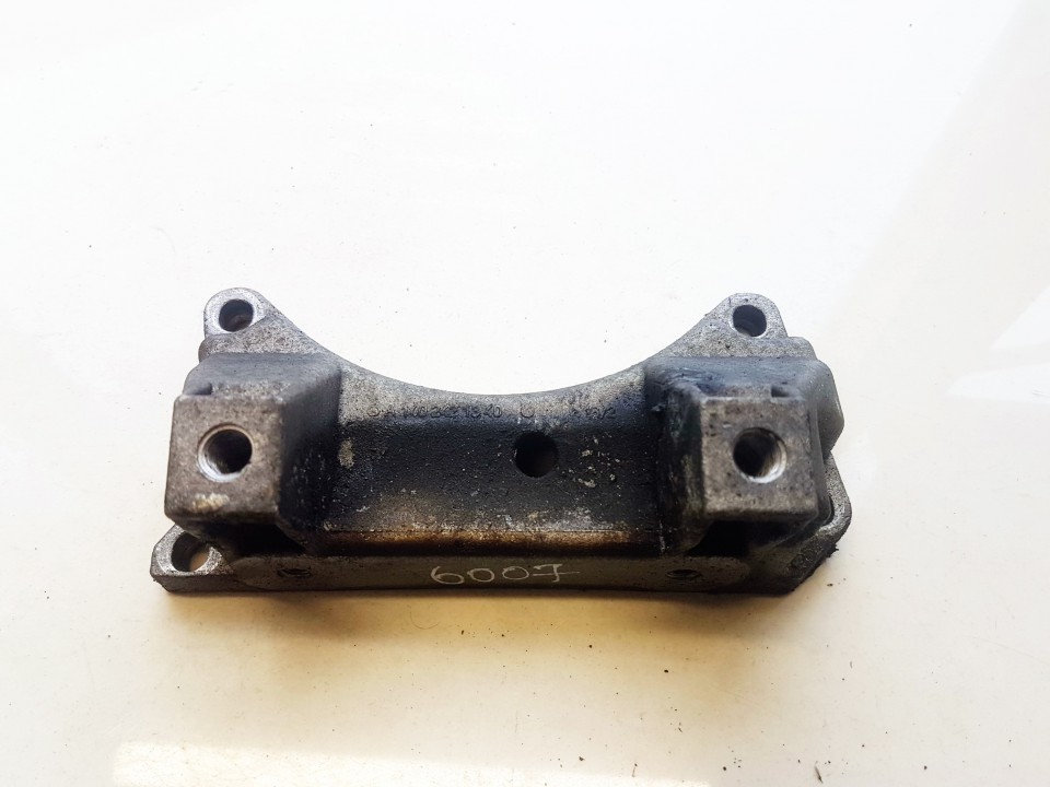 A1402421340 USED Engine Mount Bracket and Gearbox Mount Bracket ...
