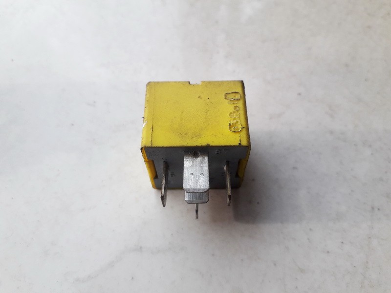 7700844253 USED Relay module Renault Kangoo 2001 1.9L - EIS00897887 ...