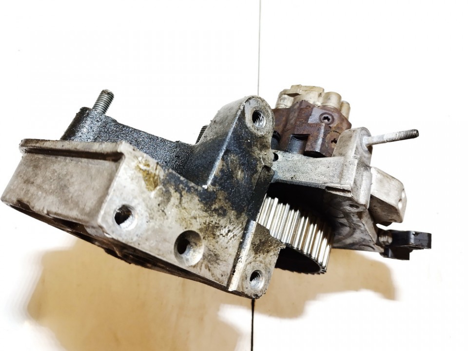 0445010075 8200108225 High Pressure Injection Pump Renault Laguna 2002 ...