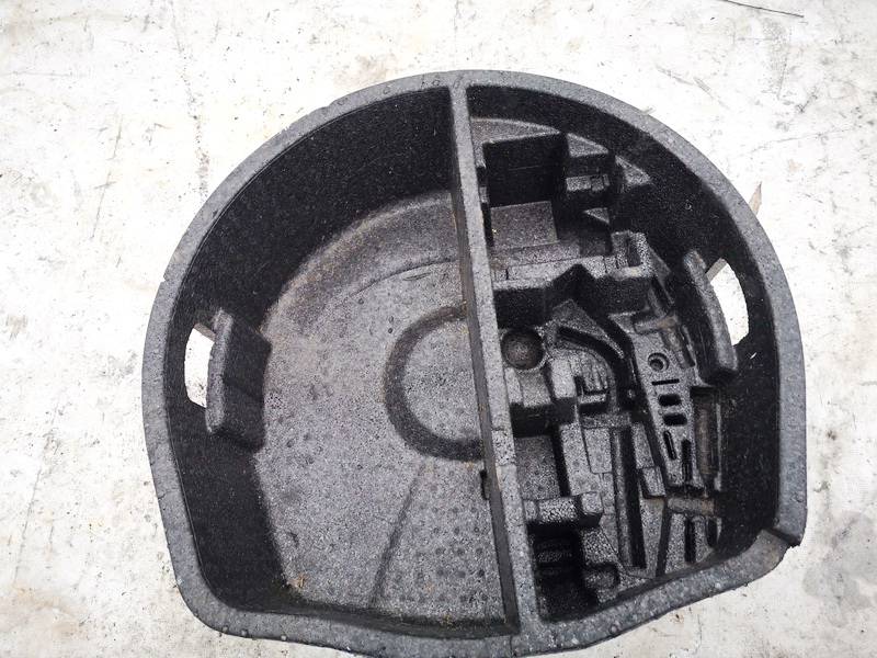 used used Tool kit Skoda Octavia 2012 1.4L - EIS02157932 | Used Auto ...