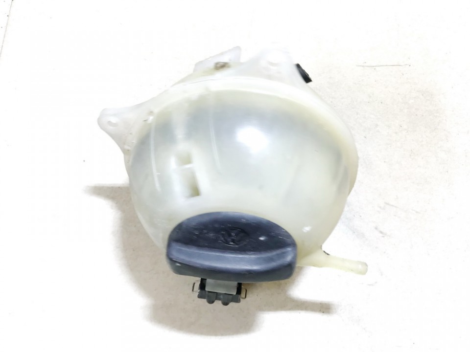 1h0121407 used Expansion Tank coolant (RADIATOR EXPANSION TANK BOTTLE ...