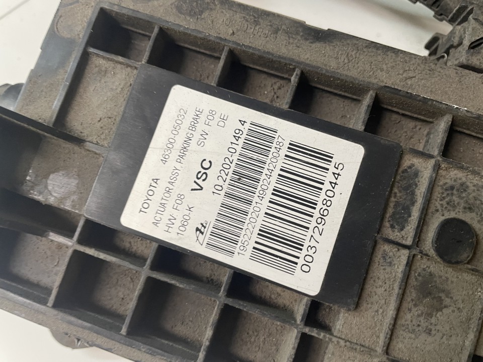 4630005032 46300-05032, 10220201494 Handbrake kit Toyota Avensis 2013 2 ...